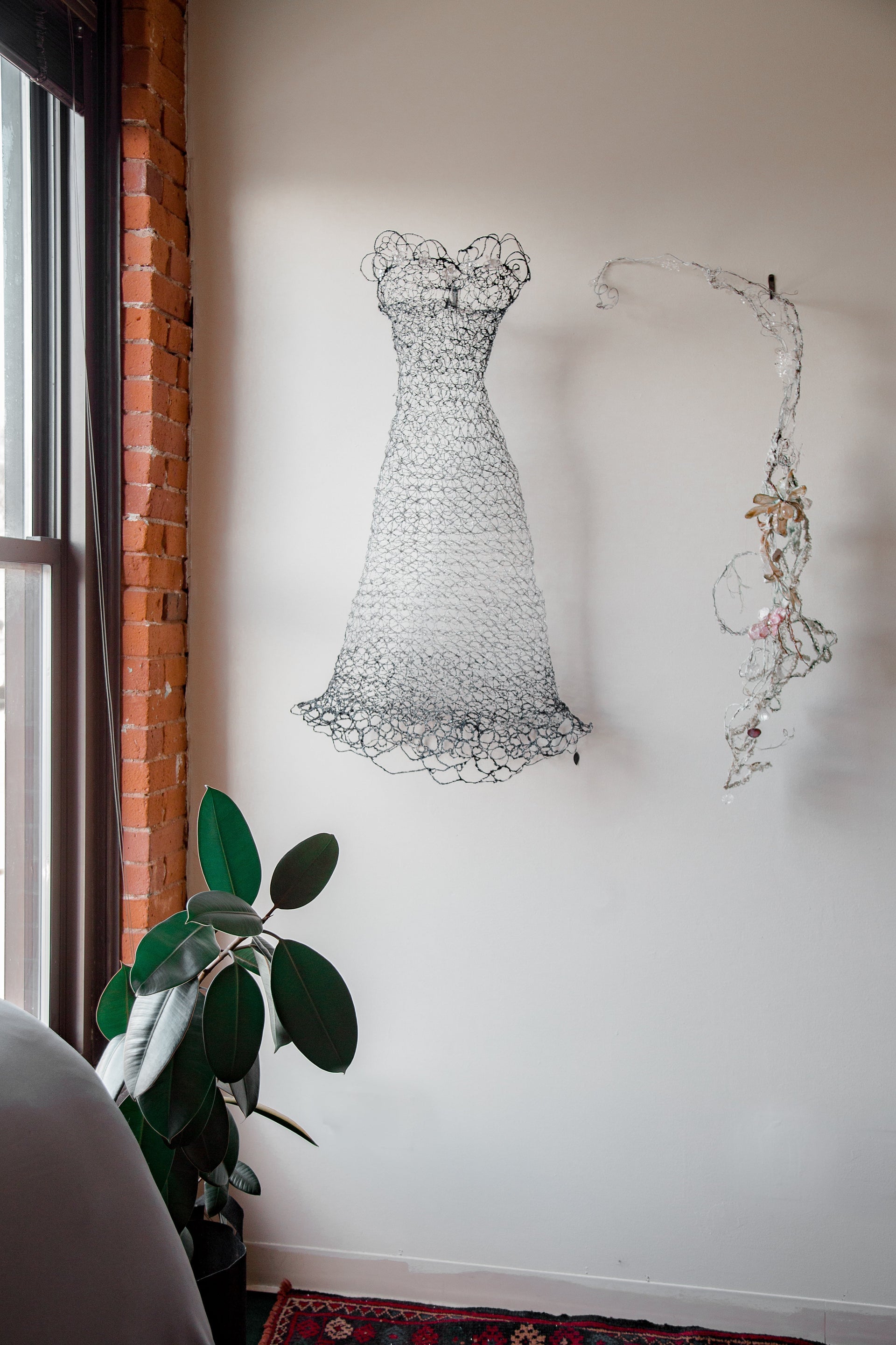 wire dress sculpture susan freda – Susan Freda Studios