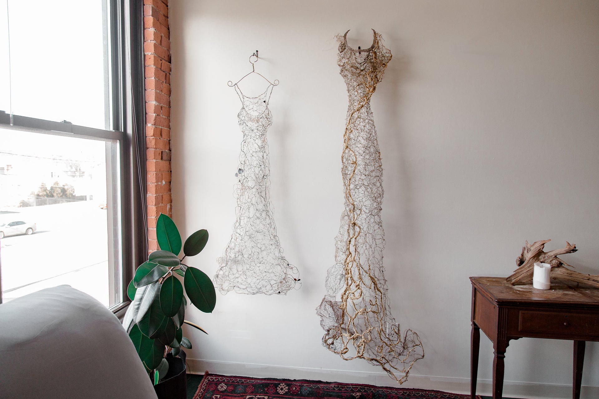 Installed Vinea Florentes (Blossoming Vine) – Susan Freda Studios