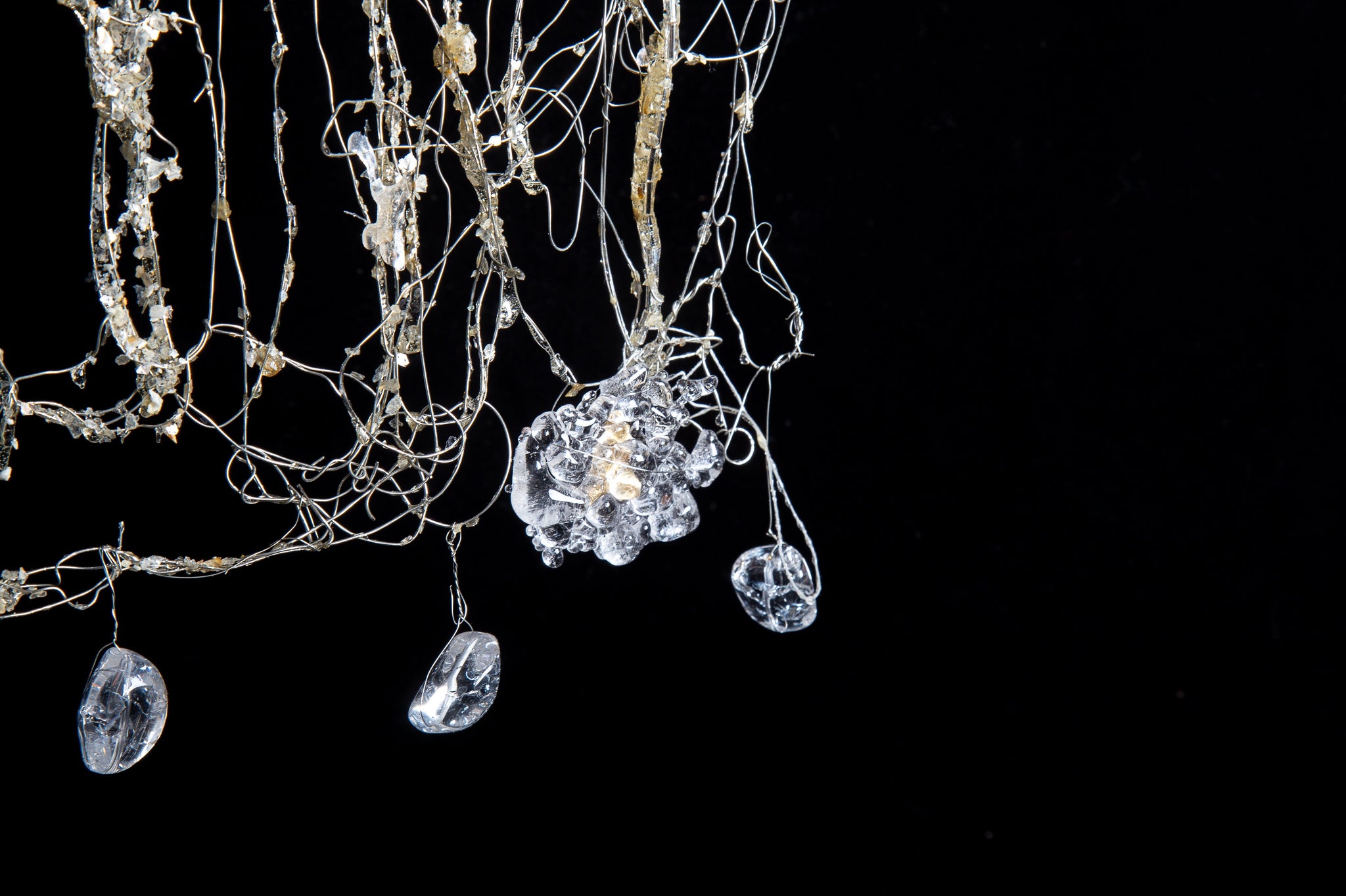 Small Silver Wire Tapestry ~ Minima Mineralis Genere (Tiny Mineral Bra ...